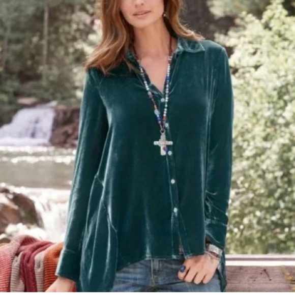 Sundance | Tops | Sundance Green Velvet Button Down Shirt With Notched ...